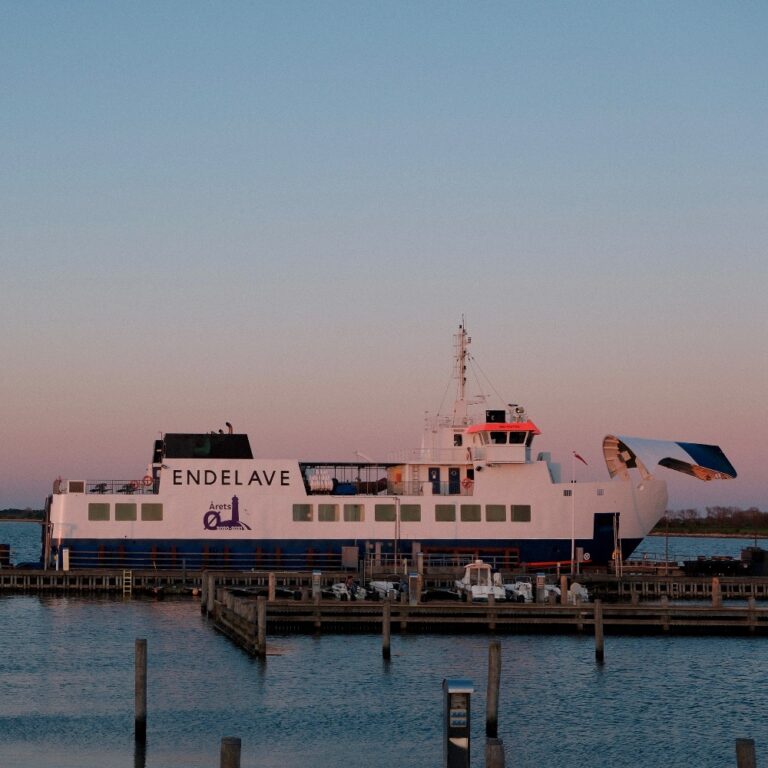 ENDELAVE - en familieguide fuld af vilde kaniner, naturspots mm.